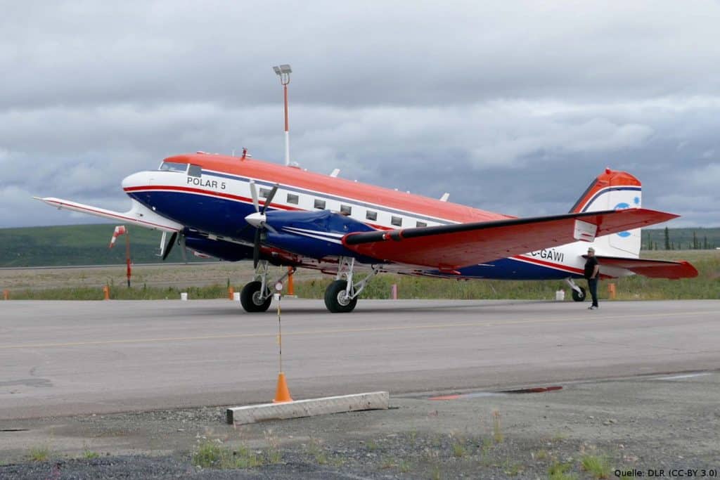 POLAR 5 fliegt mit Spezialkamera durch die Arktis
